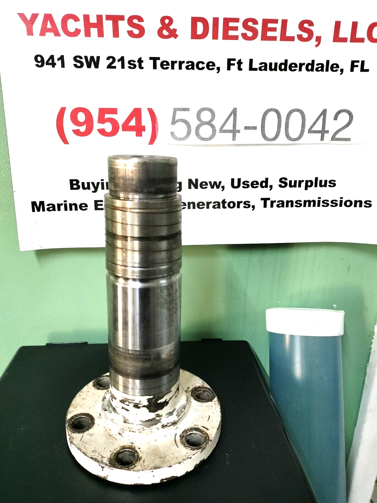 3207304015, OUTPUT SHAFT, ZF MARINE, ZF280 USED W/ FREE SHIPPING