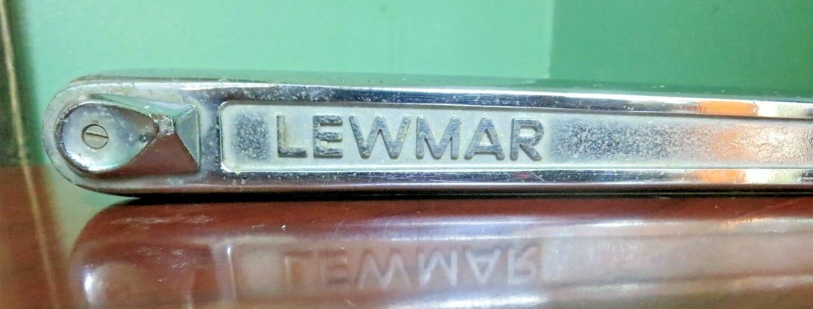 LEWMAR WINCH HANDLE, MADE IN ENGLAND, SOLID / USED
